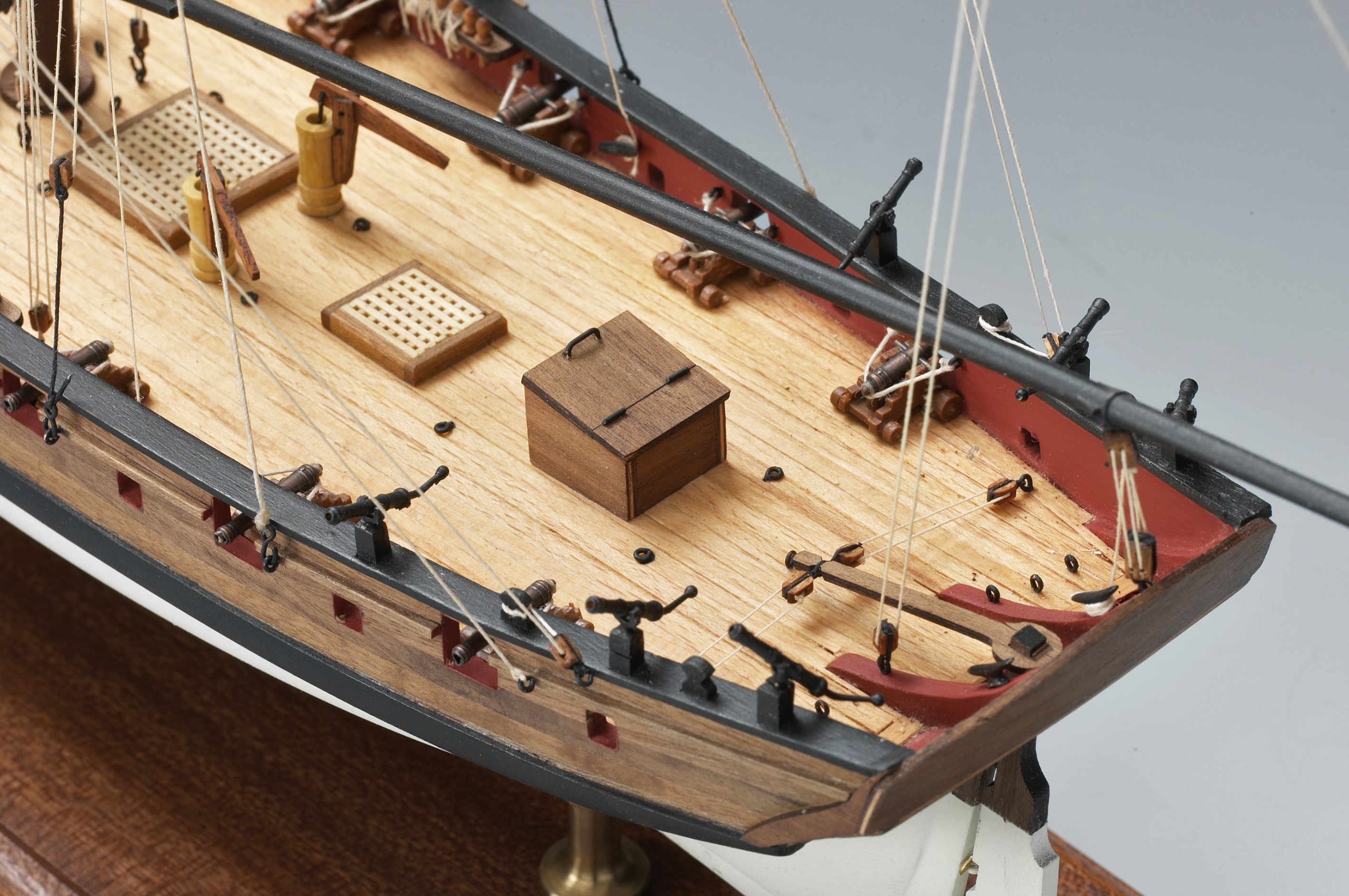 HMS Cutter Lady Nelson | 1:64 Wooden Model - Amati Model