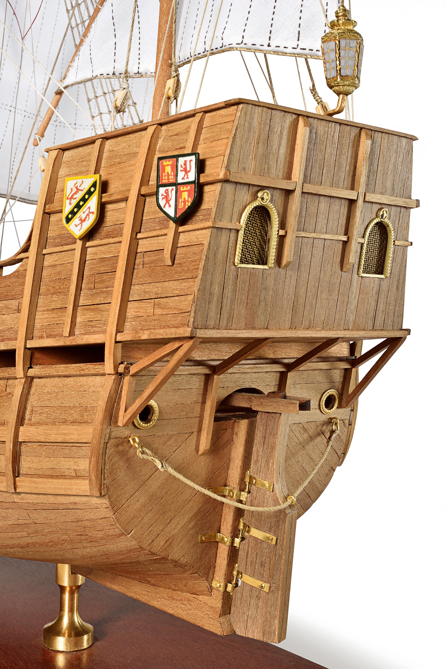 Santa Maria Caravel: Wooden Model Kit (1:65) - Amati Model