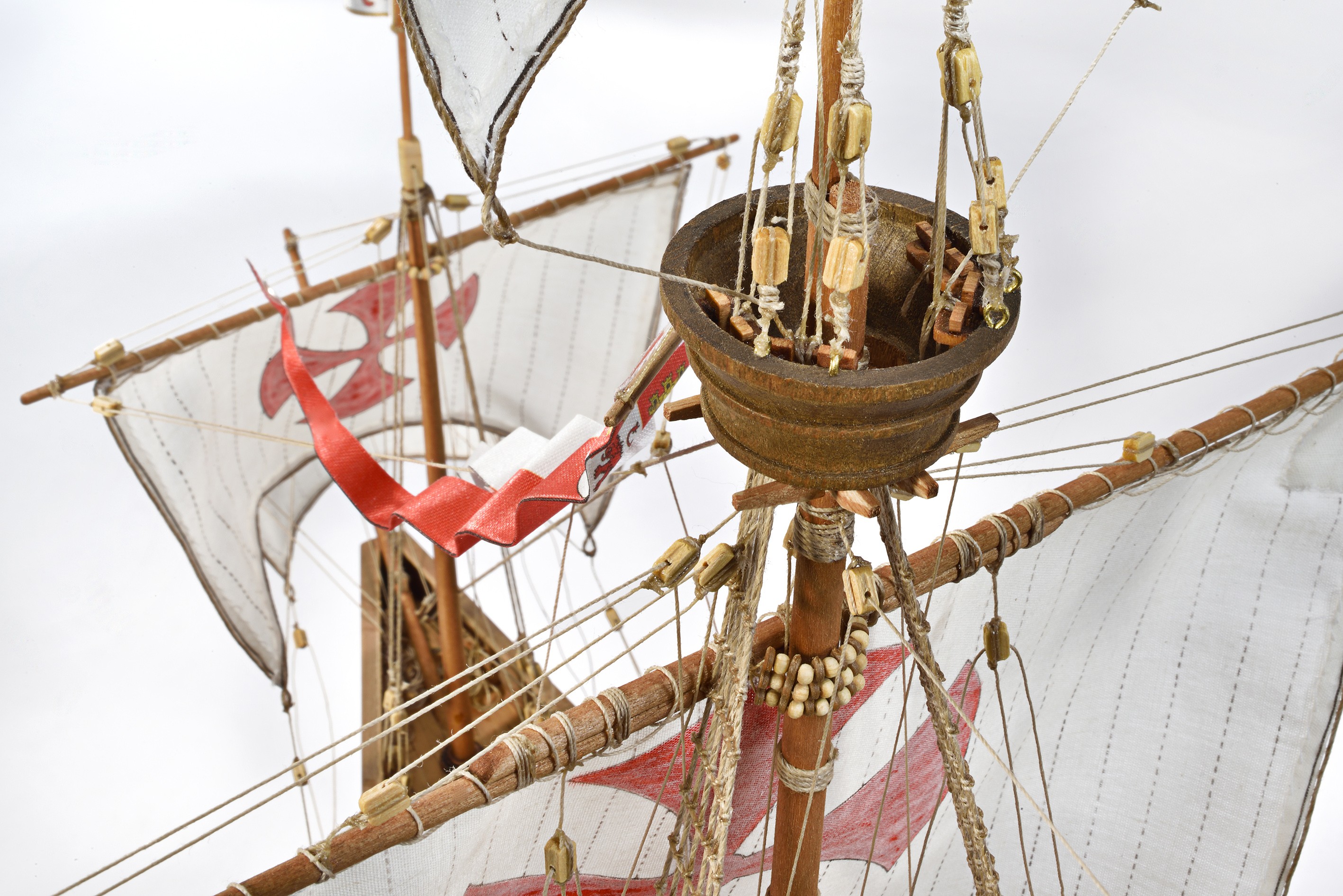 Santa Maria Caravel: Wooden Model Kit (1:65) - Amati Model